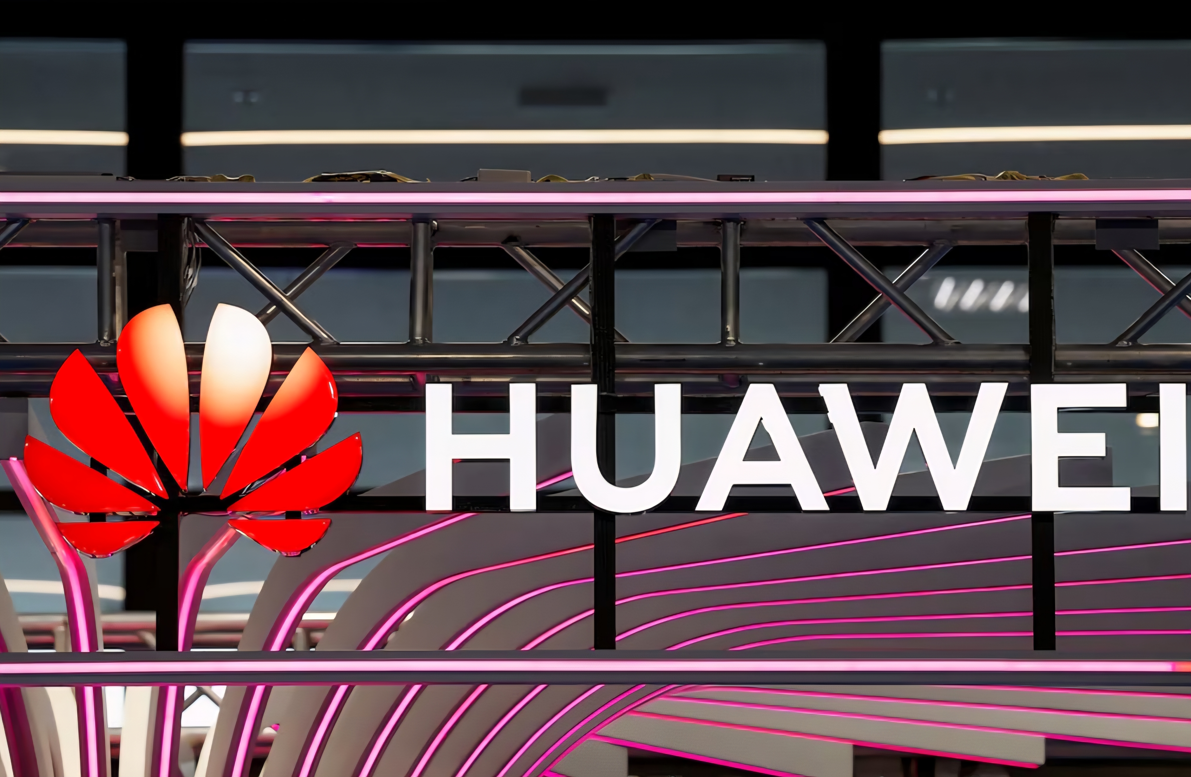China's Huawei reveals chip design breakthrough amid US sanctions - Maaal